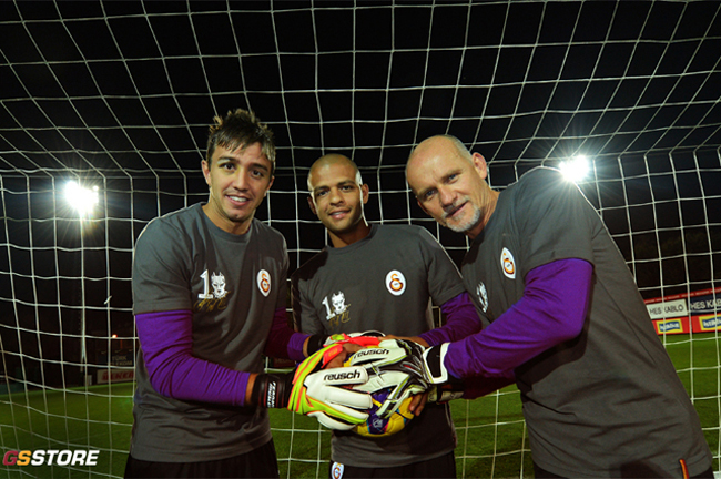 Galatasaray Lança Camisa Para Goleiro Felipe Melo Mantos Do Futebol