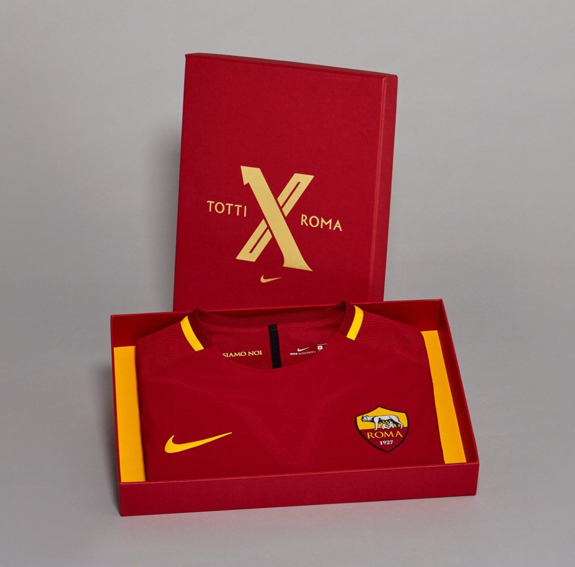 AS Roma lança camisa especial para os 25 anos da estreia de Totti ...