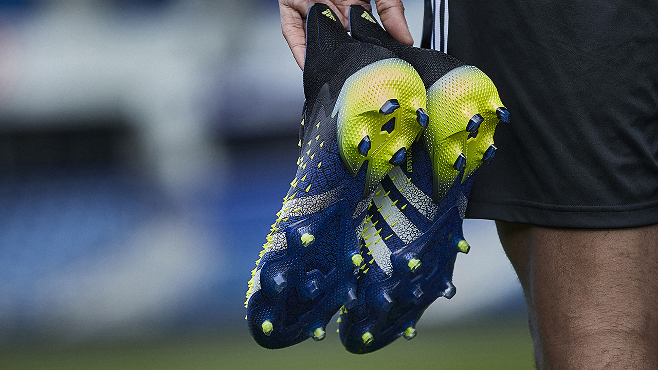 Nova adidas PREDATOR FREAK traz tecnologia DEMONSKIN para controle ...
