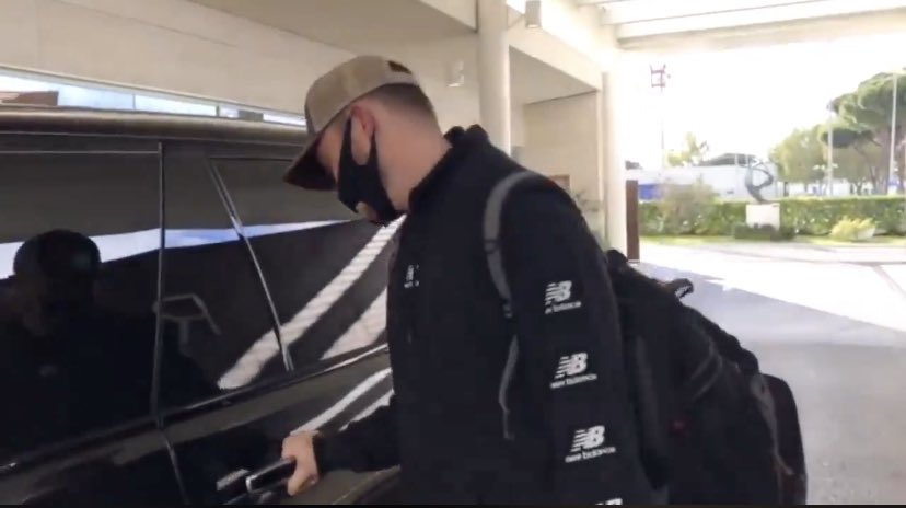 New Balance e Roma finalizam detalhes para anunciar parceria. Veja ...