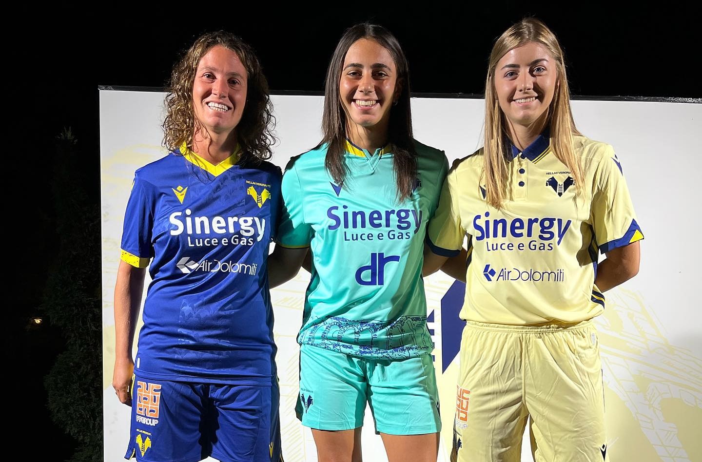 Nova terceira camisa do Hellas Verona 2022-2023 Macron » MDF