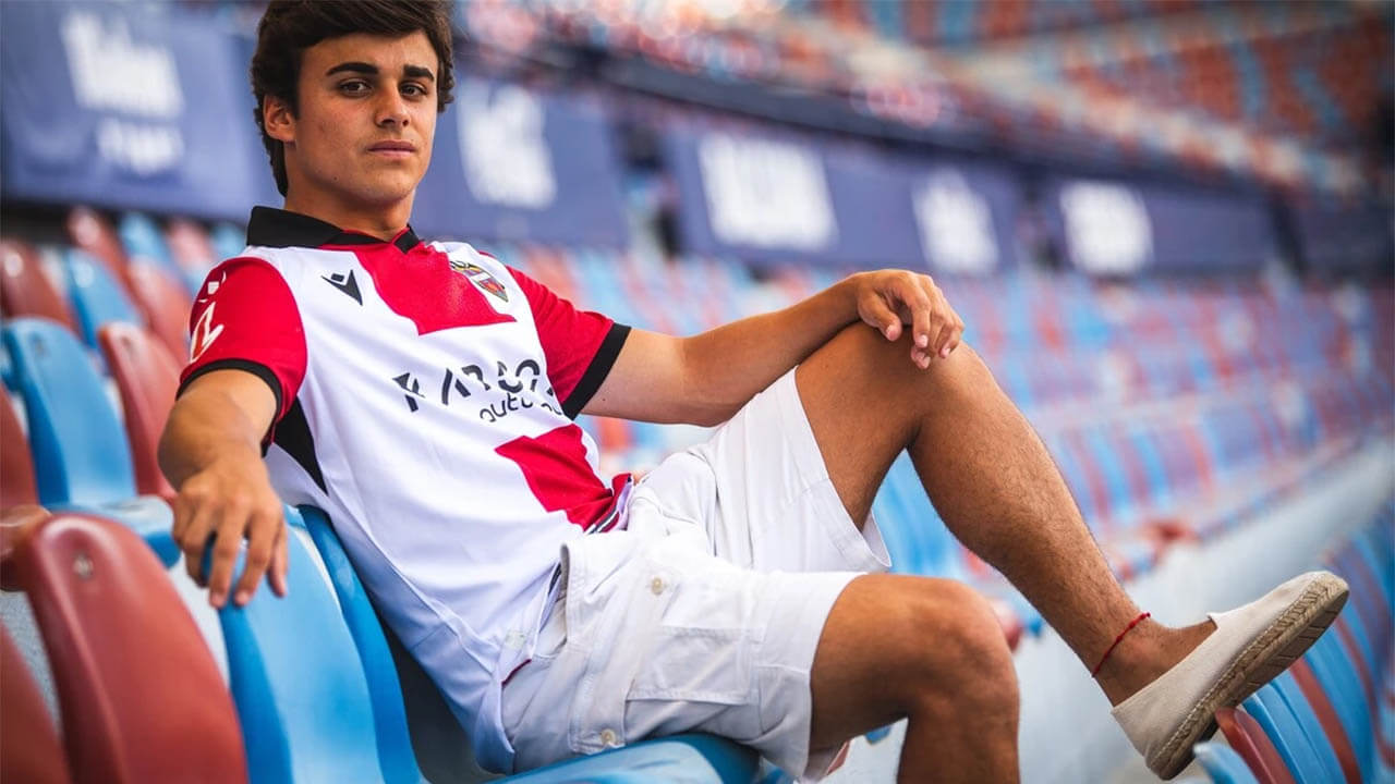 Nova camisa reserva do Levante UD 2024-2025 Macron » Mantos do Futebol