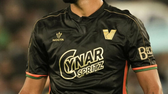 Nova camisa titular do Venezia FC 2024-2025 NOCTA » Mantos do Futebol