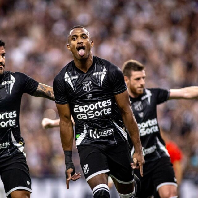 Ceará SC atua com camisa em homenagem à Cearamor » Mantos do Futebol