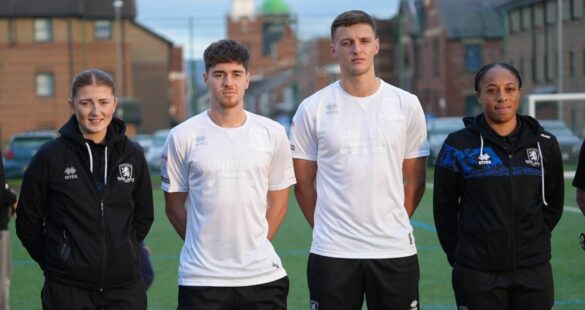 Nova camisa "all-white" do Middlesbrough 2024 Erreà » MDF