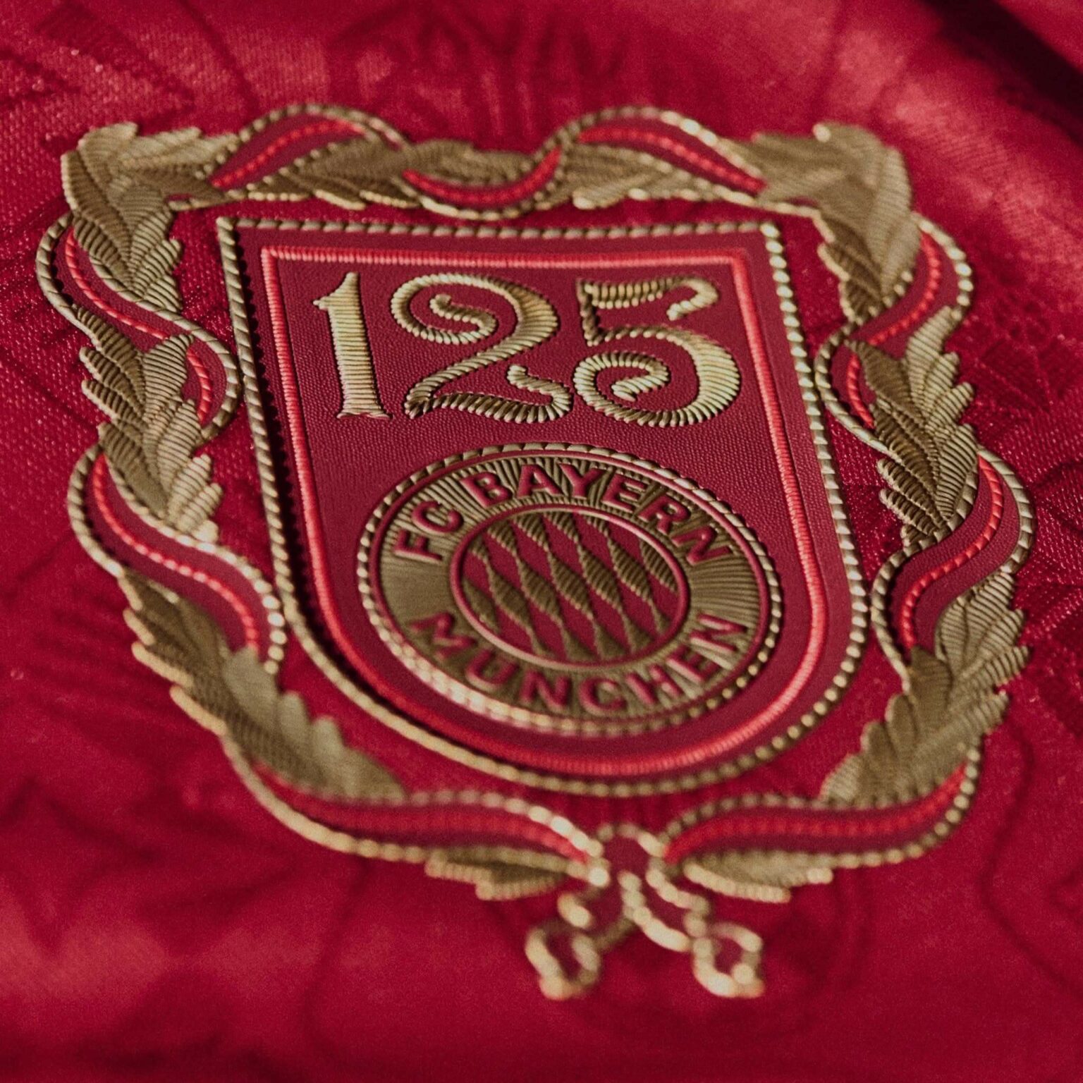 Bayern de Munique lança camisa de 125 anos » Mantos do Futebol