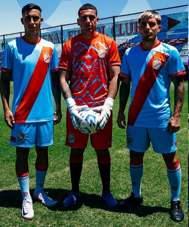 Nova camisa titular do Arsenal de Sarandí 2025 NÖC » Mantos do Futebol