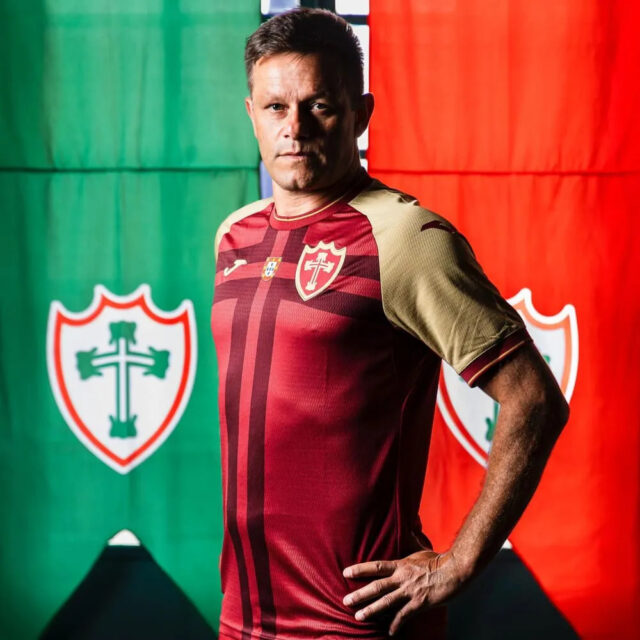 Nova terceira camisa da Portuguesa 2025 JOMA » Mantos do Futebol