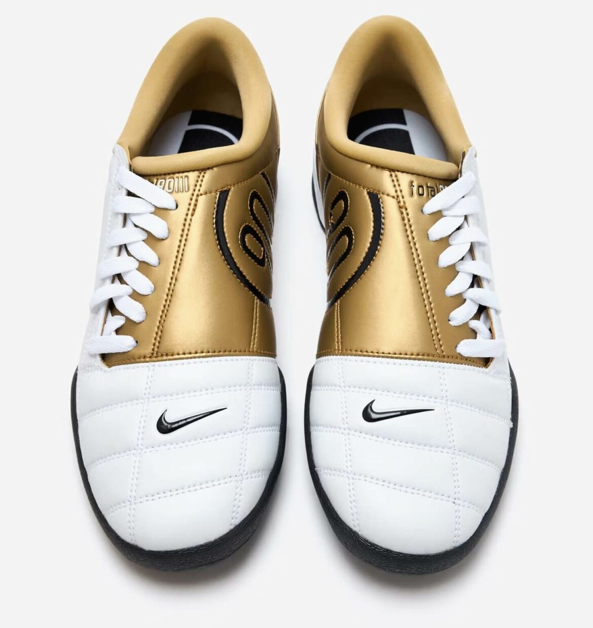 Nike lança versão casual da icônica chuteira Total 90 » Mantos do Futebol