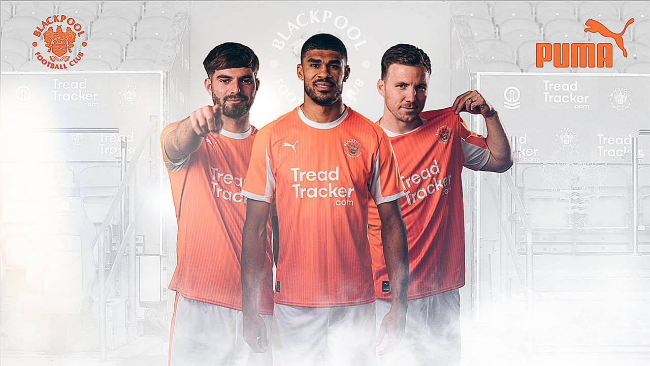 Nova camisa titular do Blackpool FC 2025-2026 PUMA » Mantos do Futebol