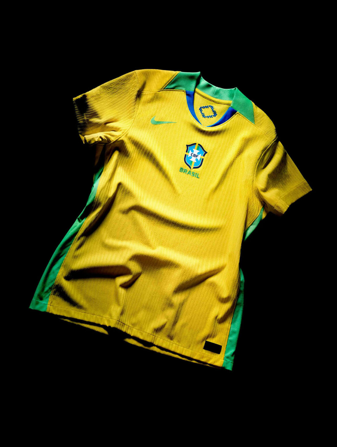 Seleção Brasileira Feminina ganha novas camisas da Nike para 2025-2026 ...